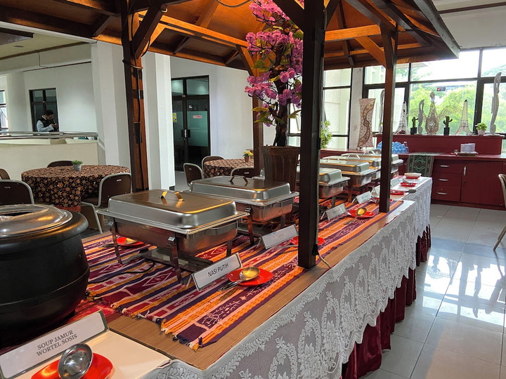 Graha Widya Bhakti At Stiesia Surabaya - Surabaya