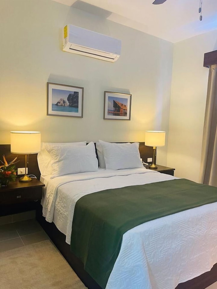 Halibut Hotel - La Romana