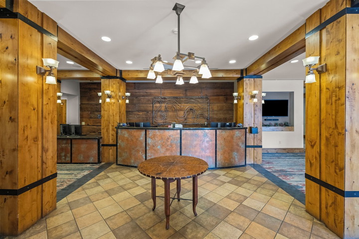 Lodge At Mountaineer Square - Colorado