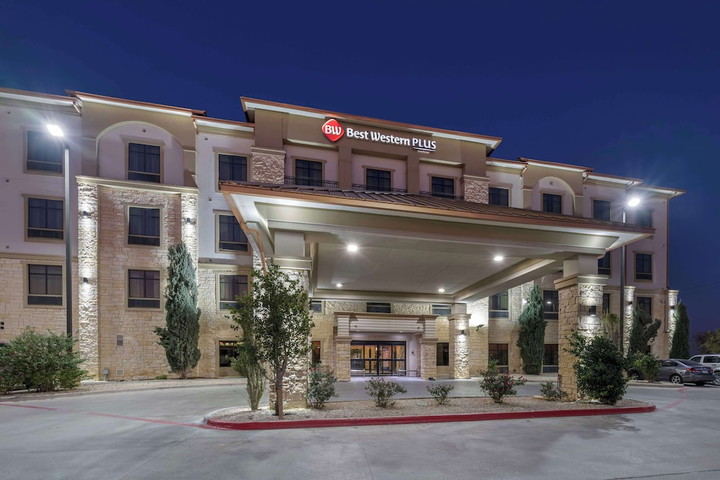 Best Western Plus Midland Suites - Midland, TX