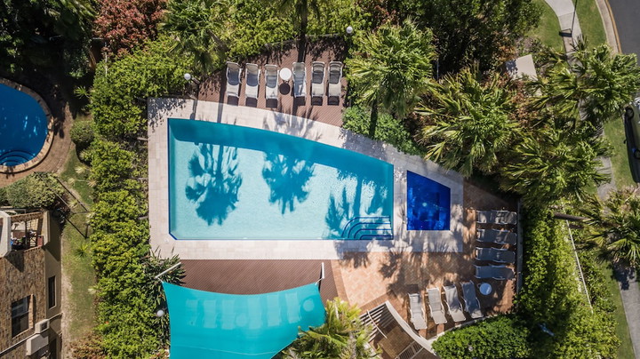 Maldives Resort - Surfers Paradise