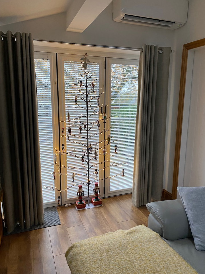 Self Contained, 2 Person Dog Friendly Apartment. Free Parking - Louth