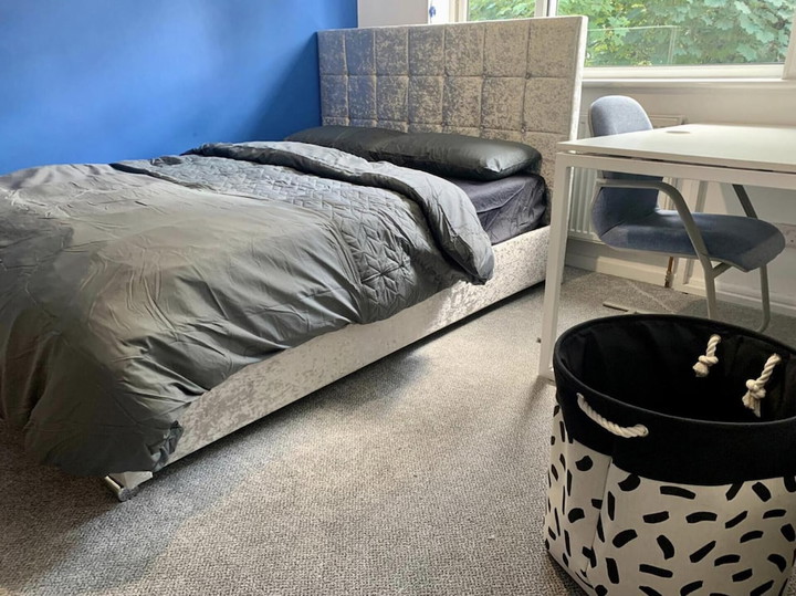 6-bed House-reading-sleeps12-towncentre - Reading