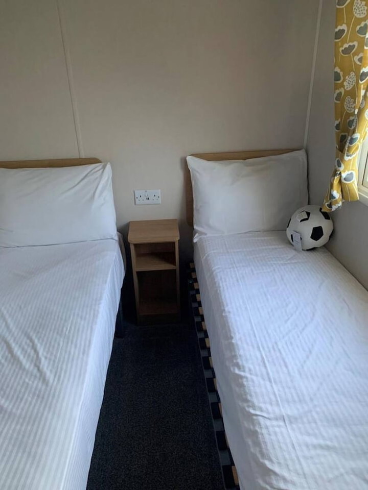 Located At New Beach Holiday Park In Dymchurch - Dymchurch