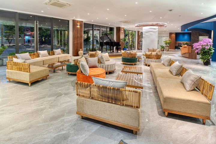The Almin Hotel - Hạ Long