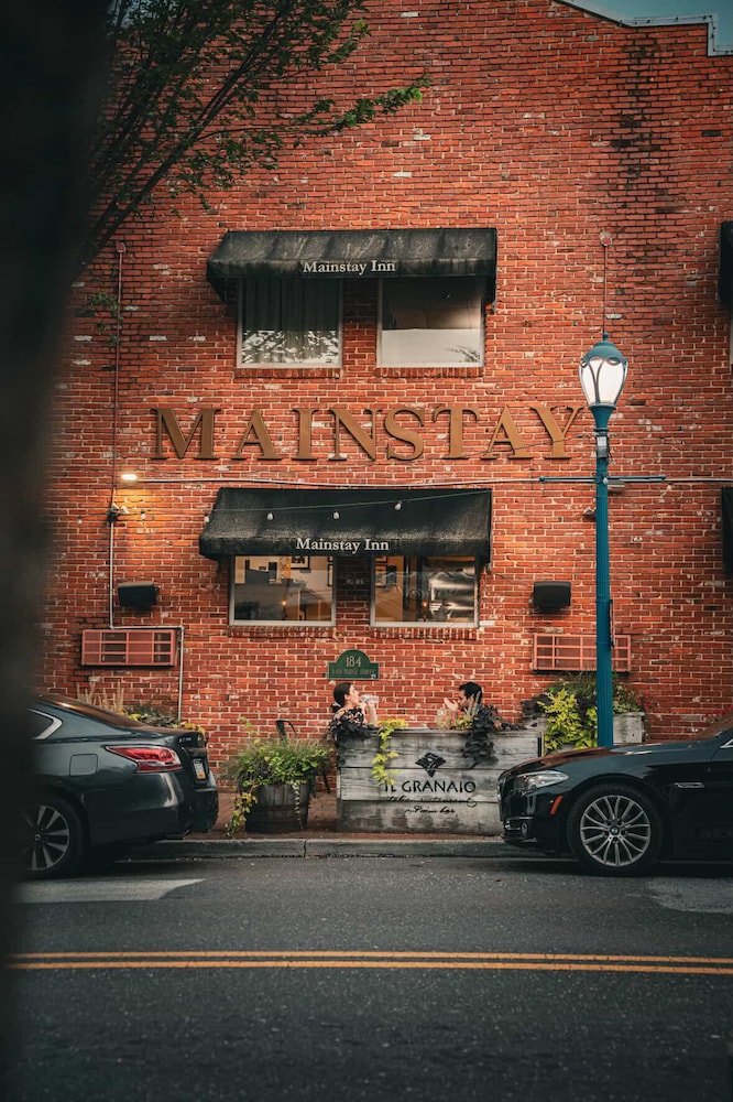 Mainstay Inn - West Chester, PA