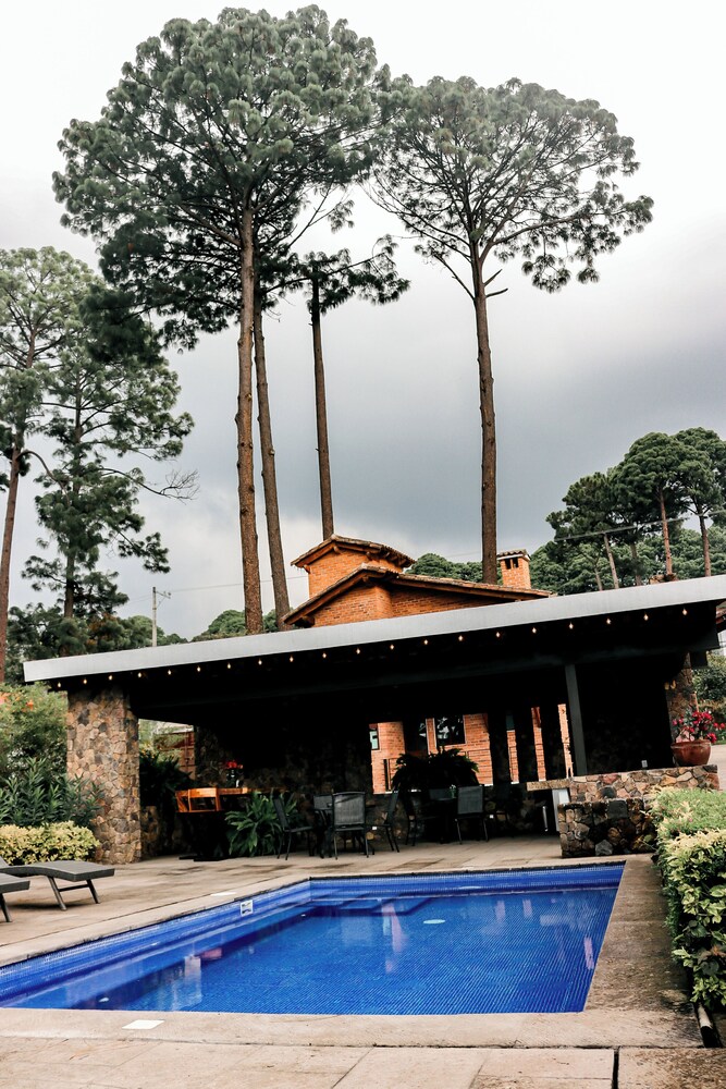Hotel Roca Y Cantera - Valle de Bravo