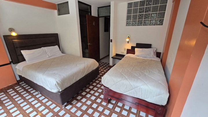 Anturios House - Aguas Calientes