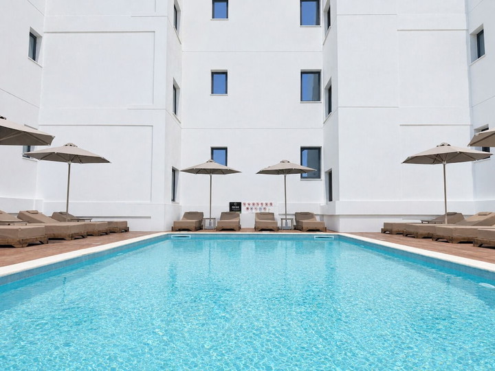 Avenue By Deserve - Kato Paphos