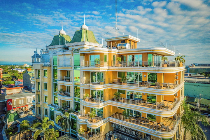 Fields Plaza Hotel - Angeles