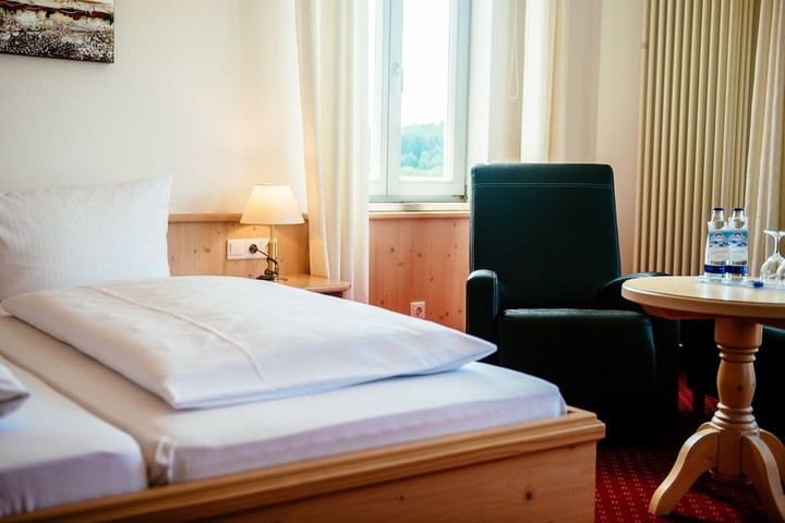 Deutenhof Hotel & Restaurant - Bad Abbach