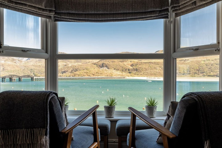 Harbour View - Flat 2 - Tudor House - Barmouth