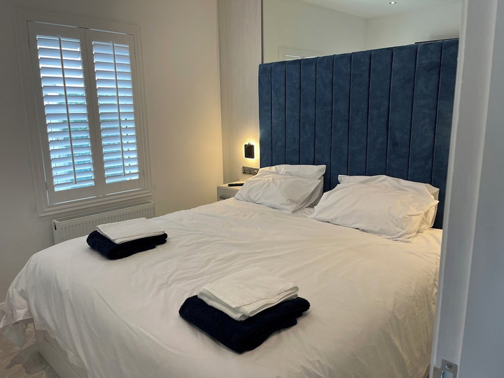 Cottage-sleeps 5-parking-near Beach-fireplace - Buncrana