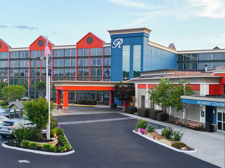 The Ramsey Hotel And Convention Center Pigeon Forge - Sevierville, TN