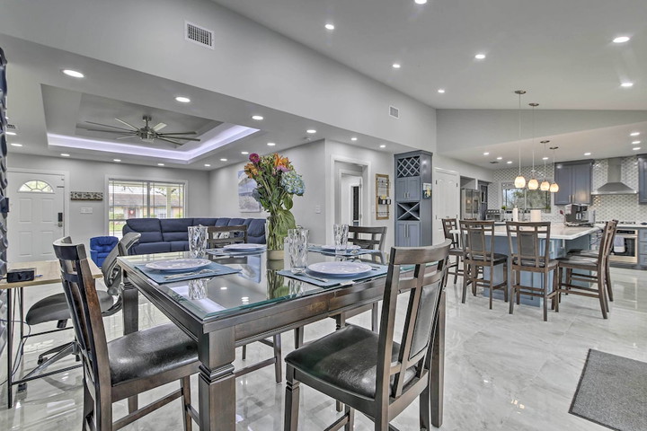 Patio & Grill: Spacious Gem Near Gulf Coast! - Brownsville, TX