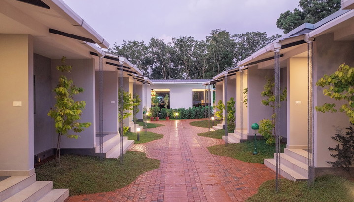 Btown Resort Kochi - Koczin