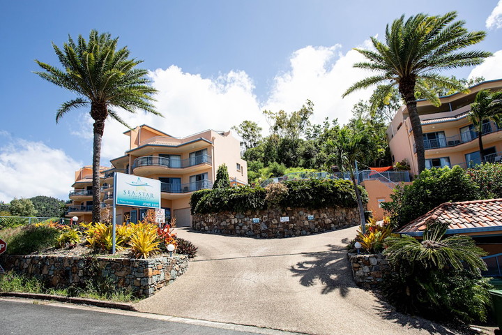 9 Starview Apartments - Airlie Beach