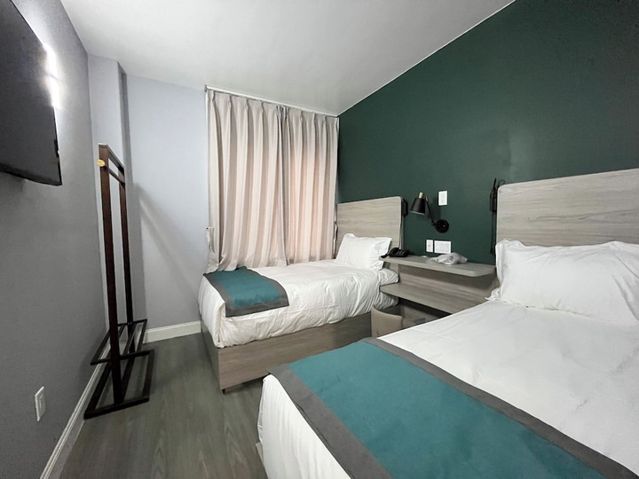 Starlight Hotel - Great Neck, NY