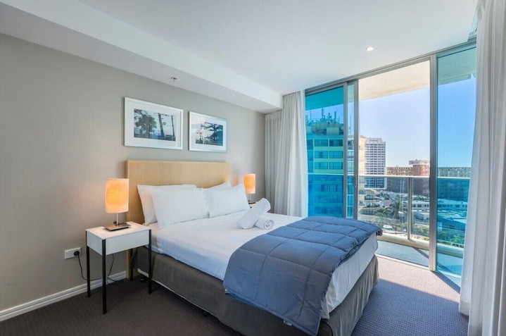 H-residences Private Apartments - Surfers Paradise