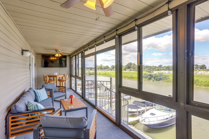 Lake View, Dock & Pool: Green Cove Resort Condo - Ohio (State)