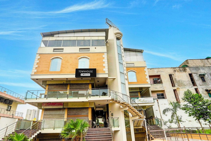 Townhouse Relax Suits A Boutique - Ghaziabad