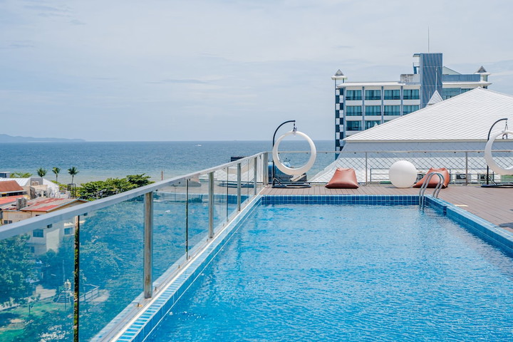 Ht9 Hotel - Jomtien