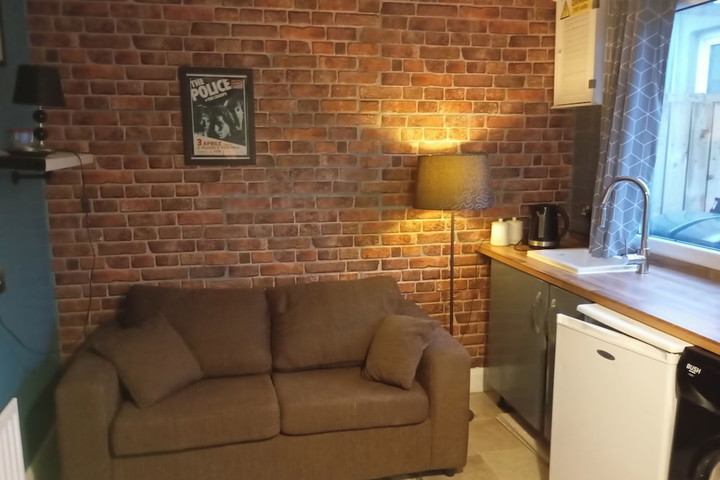 Cosy Cottage- Sleeps 4, Free Parking & Golf Nearby - Buncrana