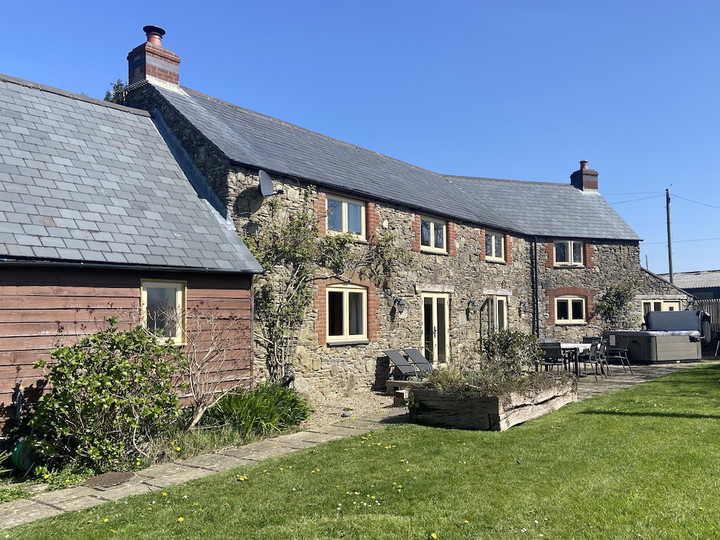 Varley Lodge - Barnstaple