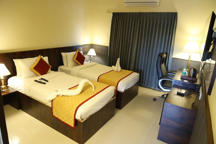 Hotel Badami Court - Badami