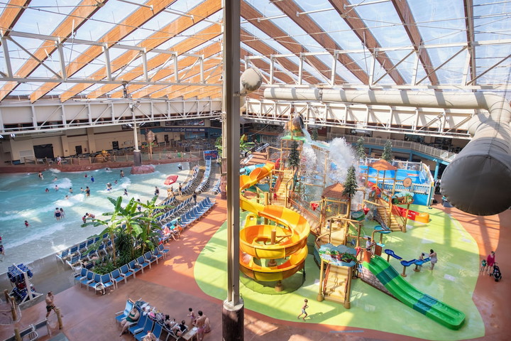 Wilderness At The Smokies - Stone Hill Lodge - Pigeon Forge, TN