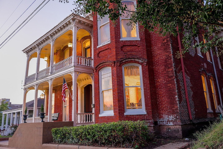 Baer House Inn - Mississippi