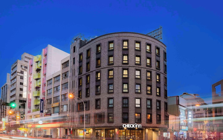 Check Inn Taichung Ziyou - Taiwan