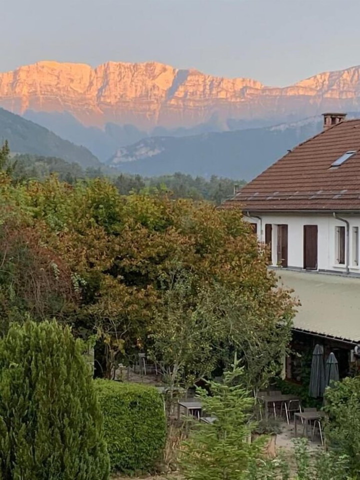 Au Sans Souci - Isere
