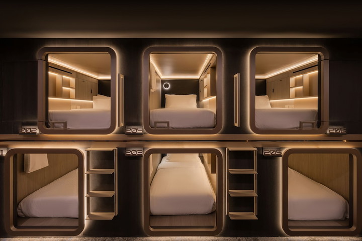 Cube Social Boutique Capsule Hotel @ Boat Quay - Singapore