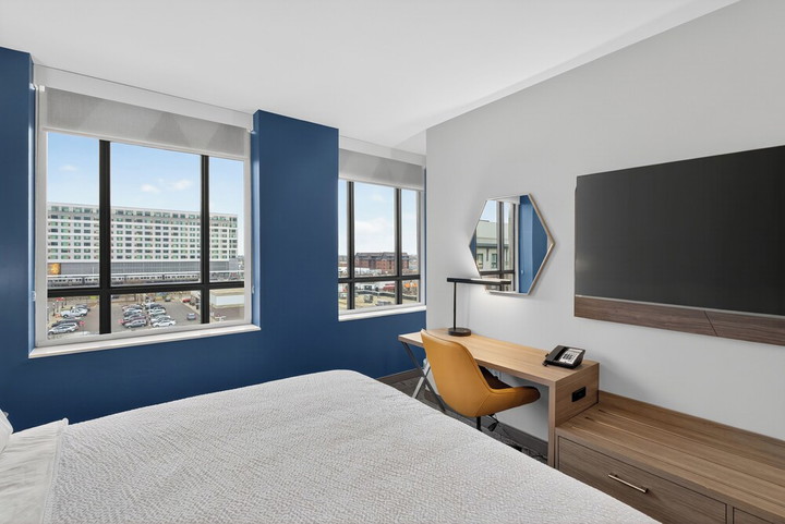 Holiday Inn Express And Suites Chicago West Oak Park By Ihg - Countryside, IL