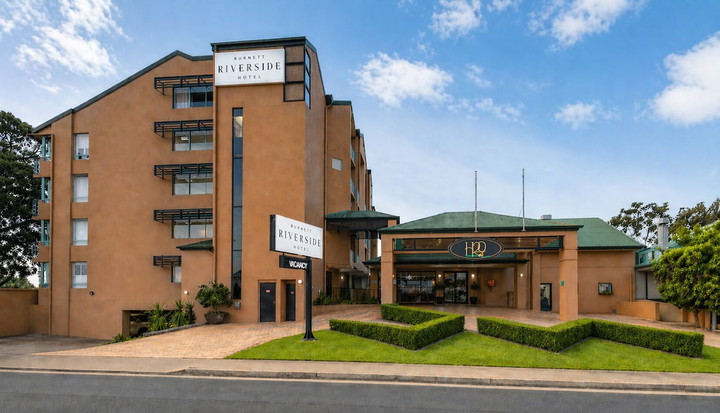 Burnett Riverside Hotel - Bundaberg Central