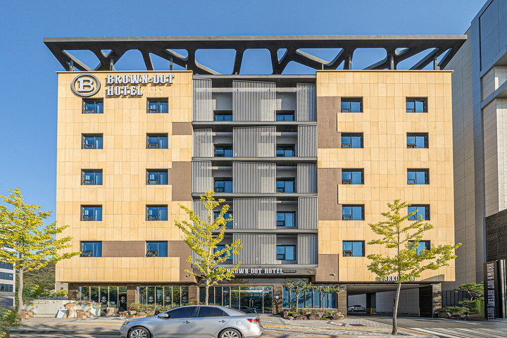 Brown-dot Hotel Daegu Hyukshin Doshi - Daegu
