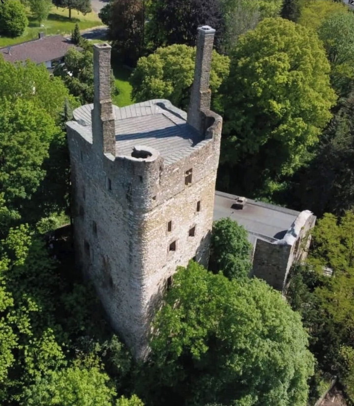 Burg Hermannstein - Kingsroom - Wetzlar