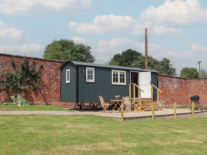 The Garden Hut - Wrexham