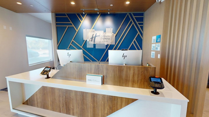Holiday Inn Express & Suites Chicago Schaumburg By Ihg - Elmhurst, IL