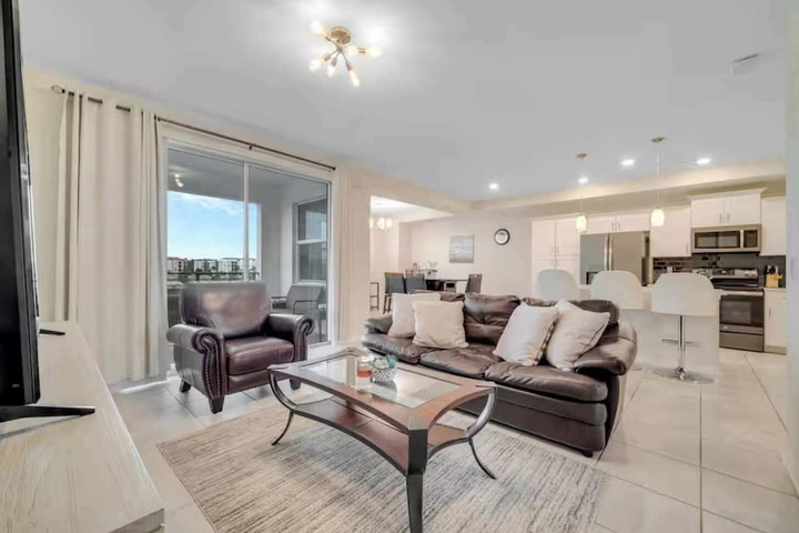 Storey Lake Resort Condo Near Disney And Old Town - Kissimmee, FL