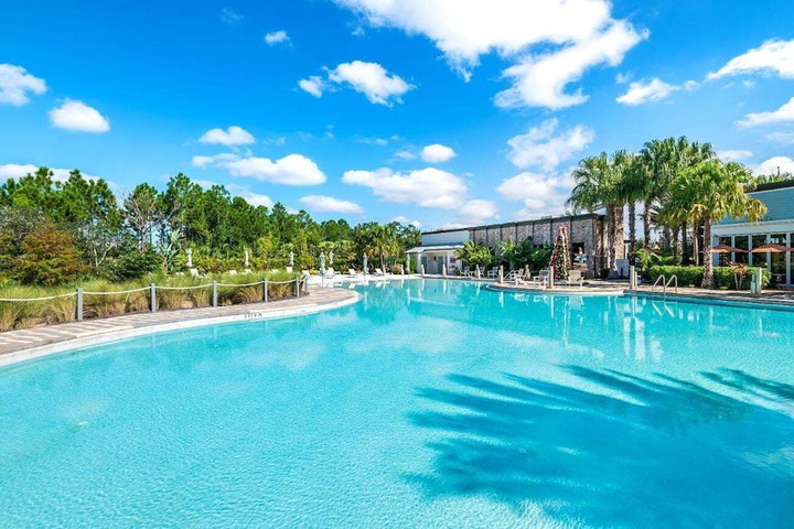 Resort Retreat Home W Bbq Grill & Game Room - Davenport, FL