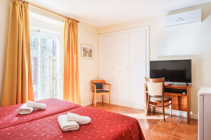 Hotel Carlos V By Viverestays - Jerez de la Frontera