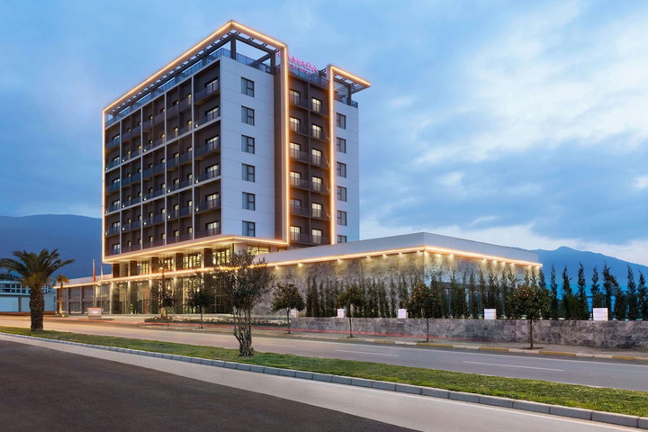 Ramada By Wyndham Tire - Tire