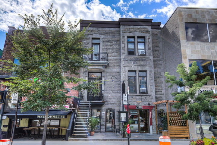 Unique Stays - 4114 St-denis - Montreal