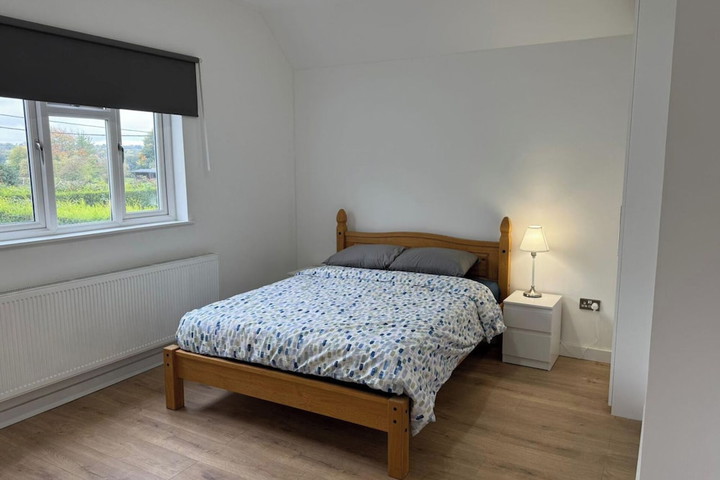 4 Bed House - Sleeps 10 - Pets - Parking - Wifi - Londres