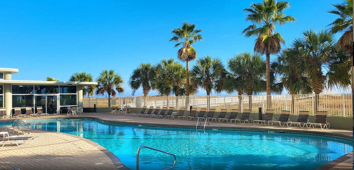 Stunning Oceanfront Condo With Resort Amenities 3 Bedroom Condo By Redawning - Orange Beach, AL