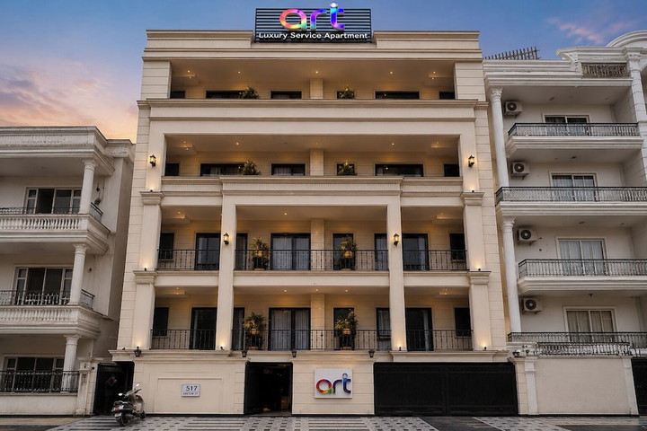 Art Luxury Service Apartment Golf Course Road - New Delhi