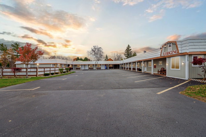 Vindel Motel - Michigan