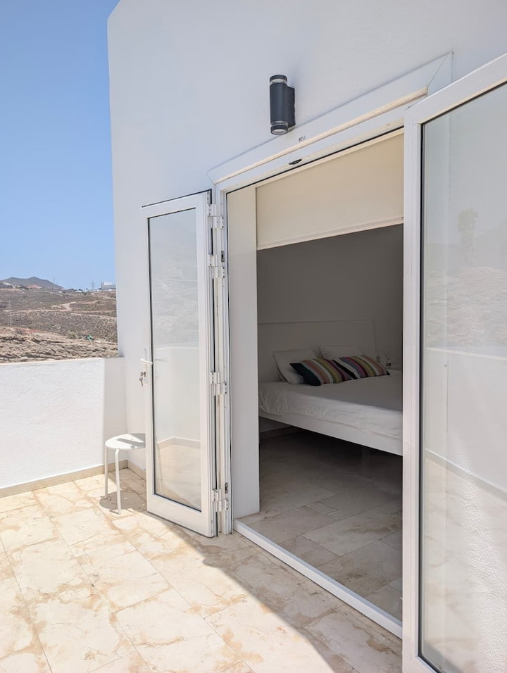 Adeje Nest Hostel - Tenerife